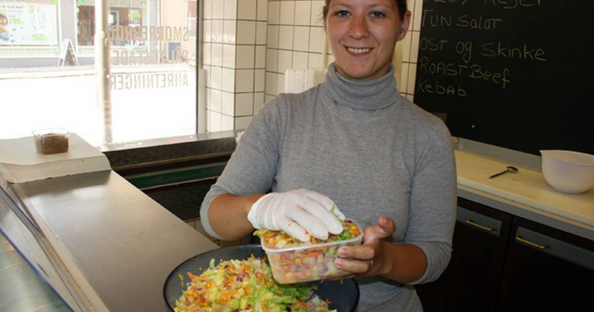 22-årige Heidi står klar med din frokost - Din Avis 22-årige Heidi står klar med din frokost - Din Avis