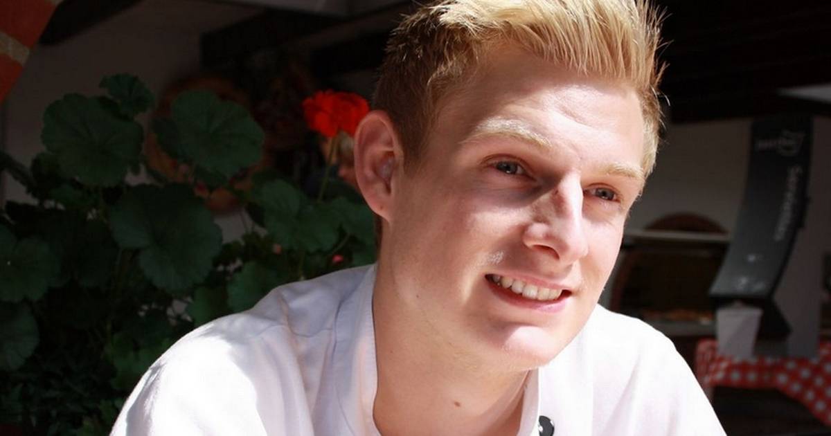 Mathias Poulsen er 21 år og fra Vivild - Din Avis