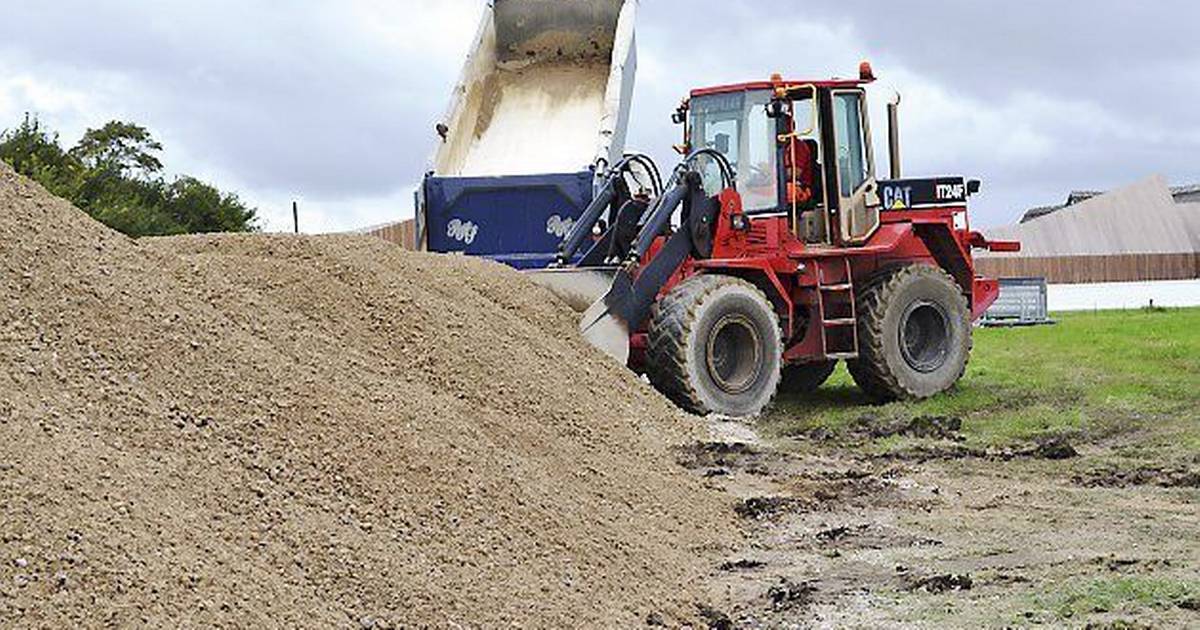 340 ton grus sikrer Hillerød Kræmmermarked mod regnvejr - Din Avis