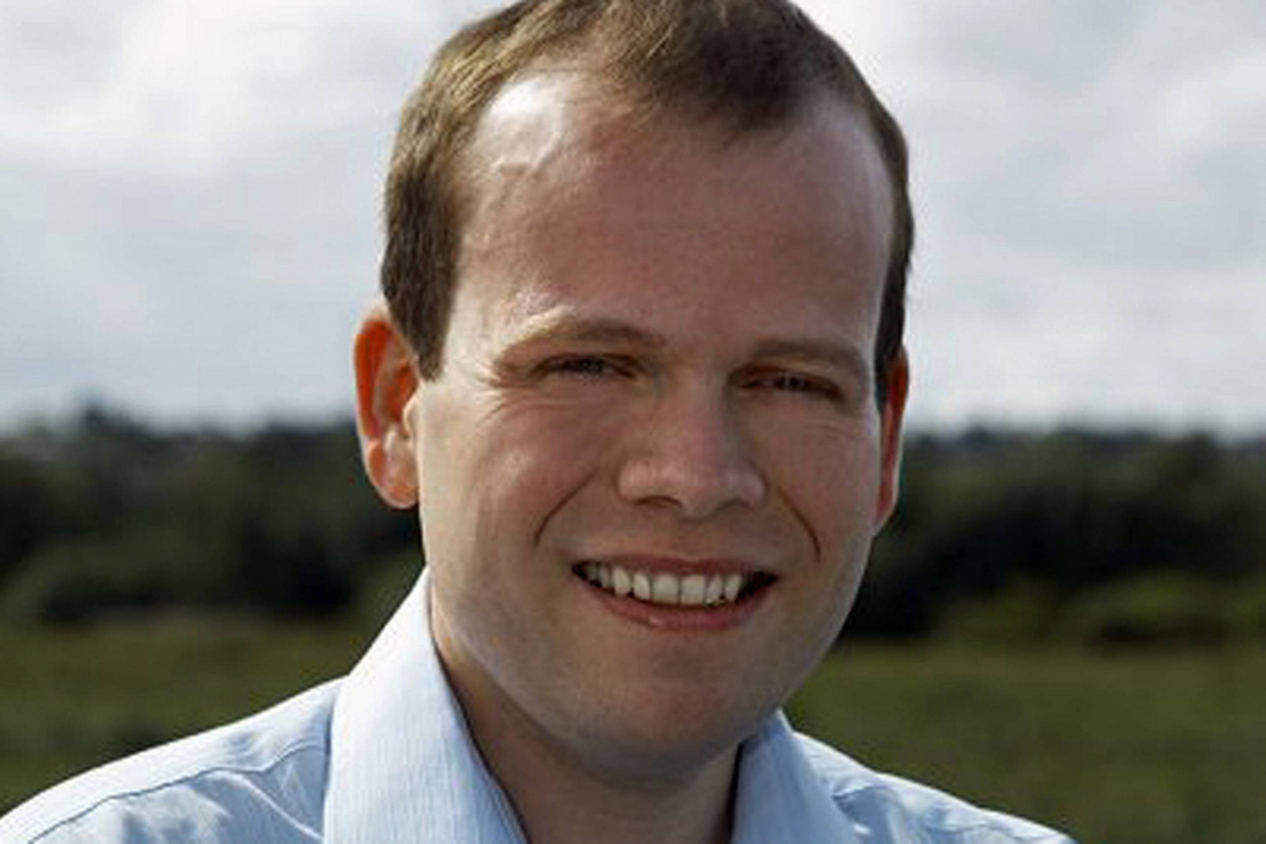 Politikerne lovgiver ofte med hovedet under armen - Din Avis