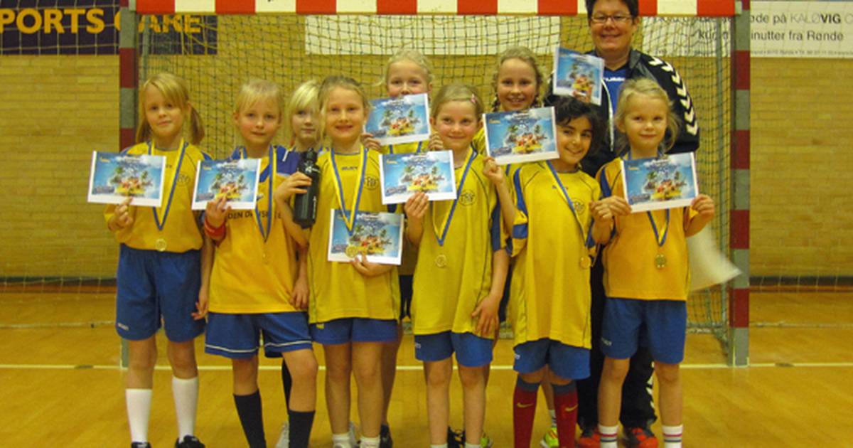 Medalje til alle spillere ved ny Julecup i Rønde - Din Avis