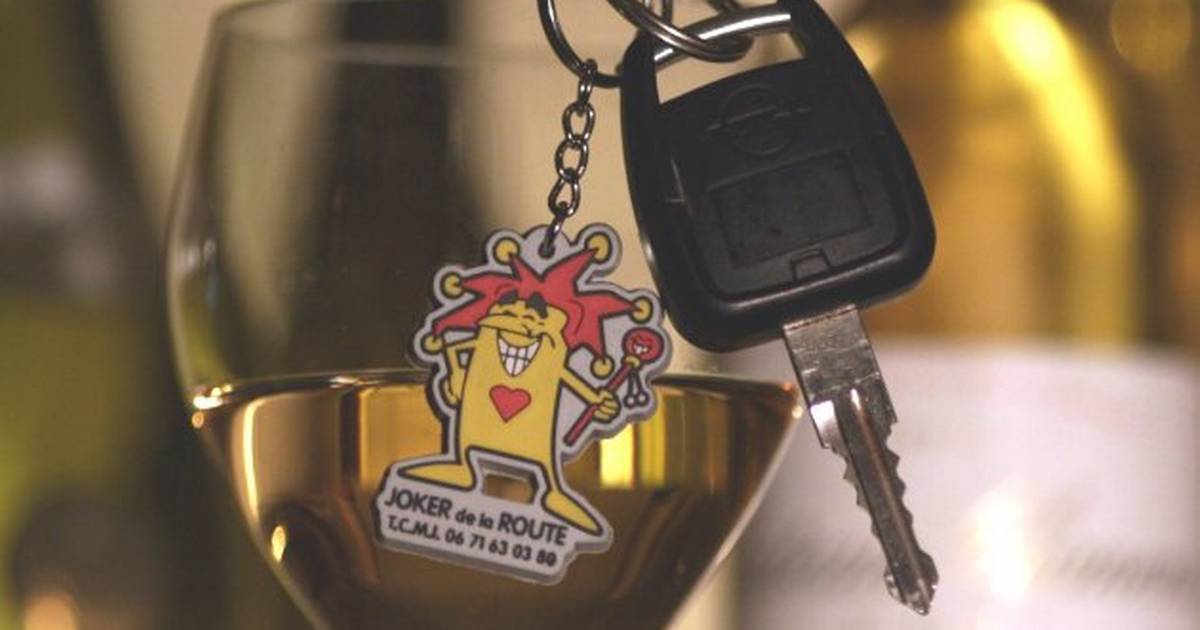 Bedugget 73-årig dame påkørte to biler - Din Avis