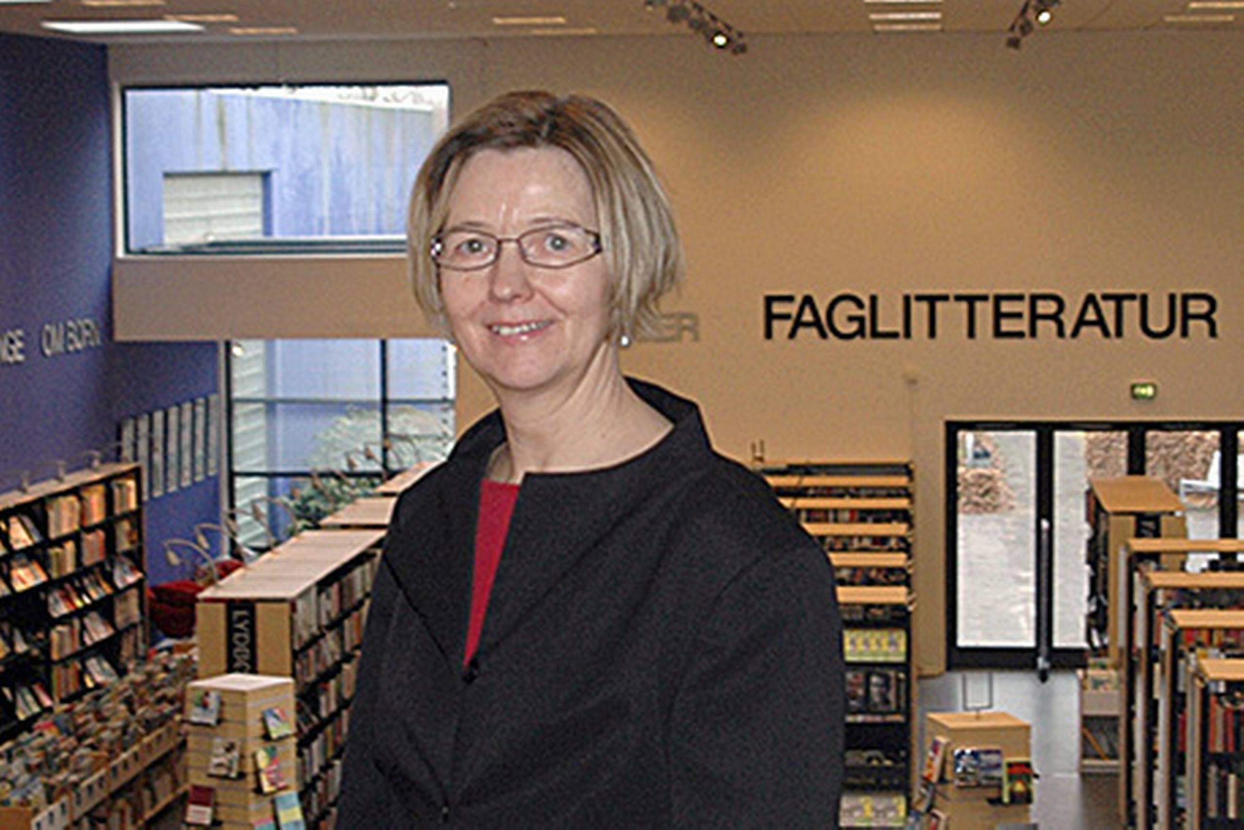 Stensgaard har snart sølvbryllup med biblioteket - Din Avis