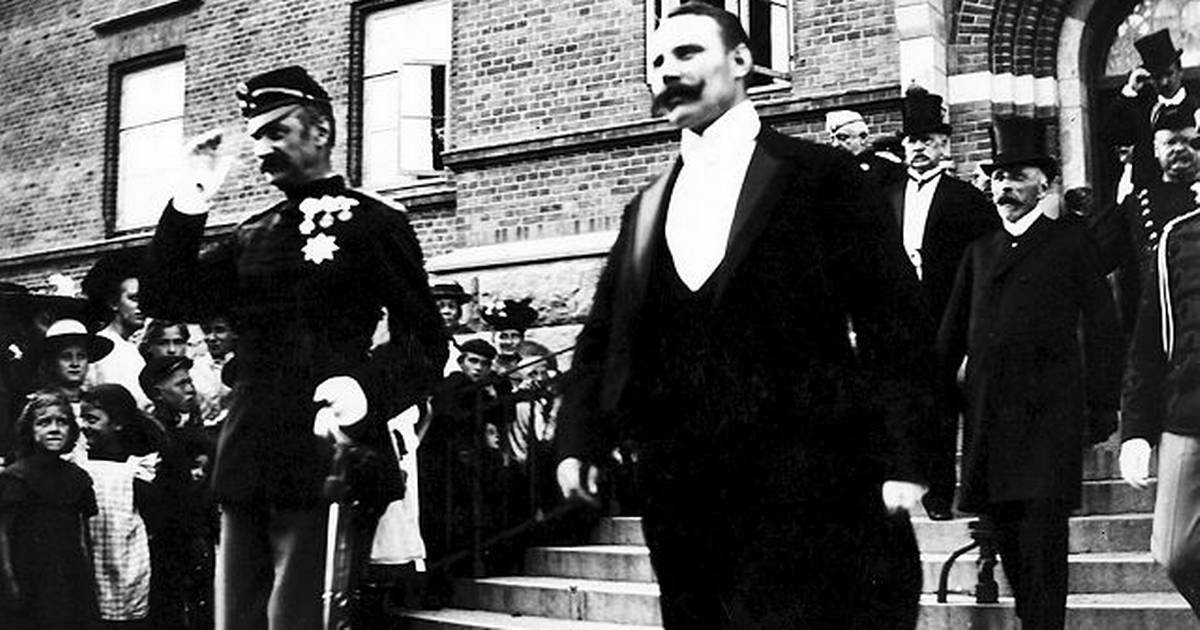 Peter Sabroe satte fart i De gamles hjem - Din Avis