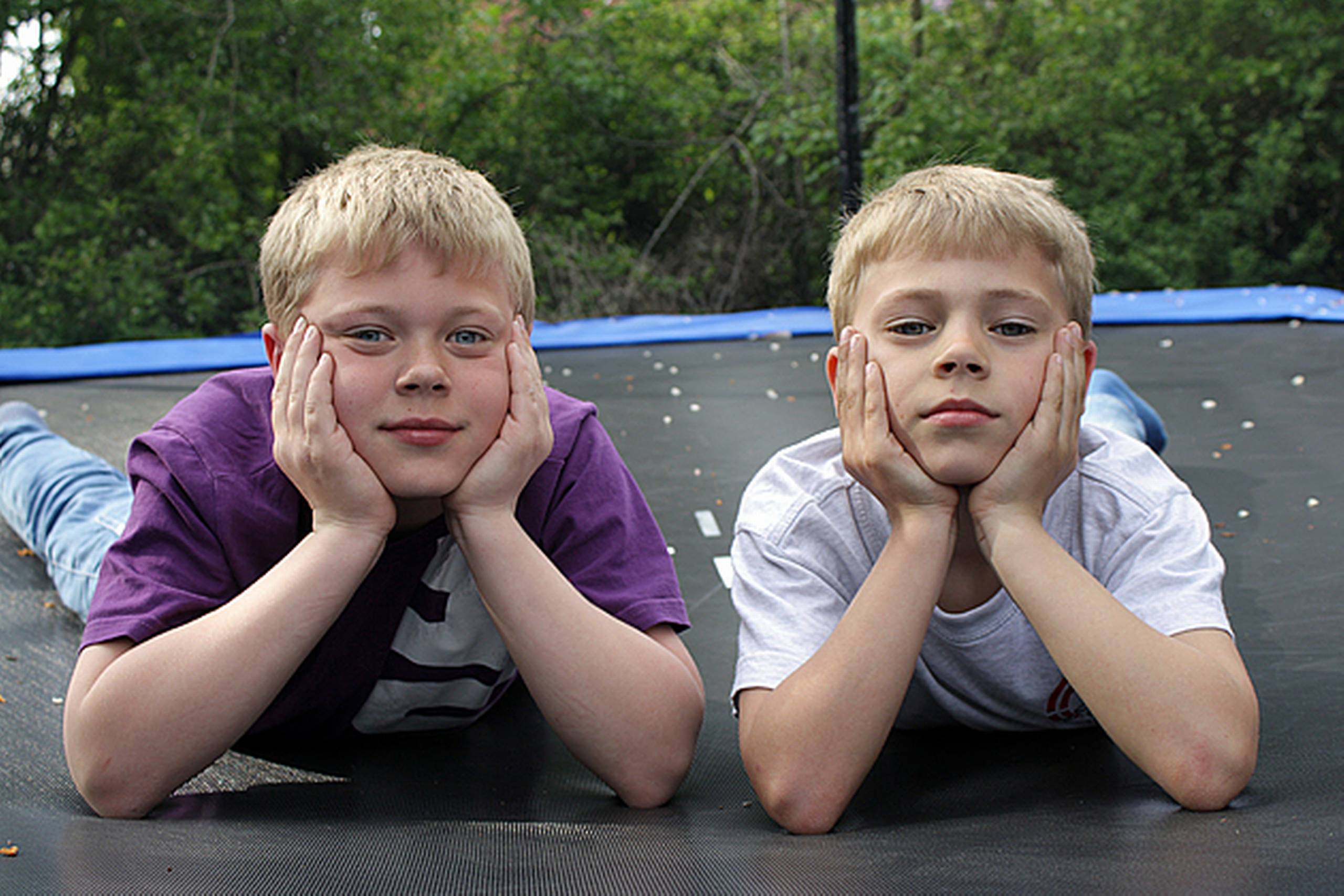 Isak og Lukas i tipoldefars fodspor - Din Avis