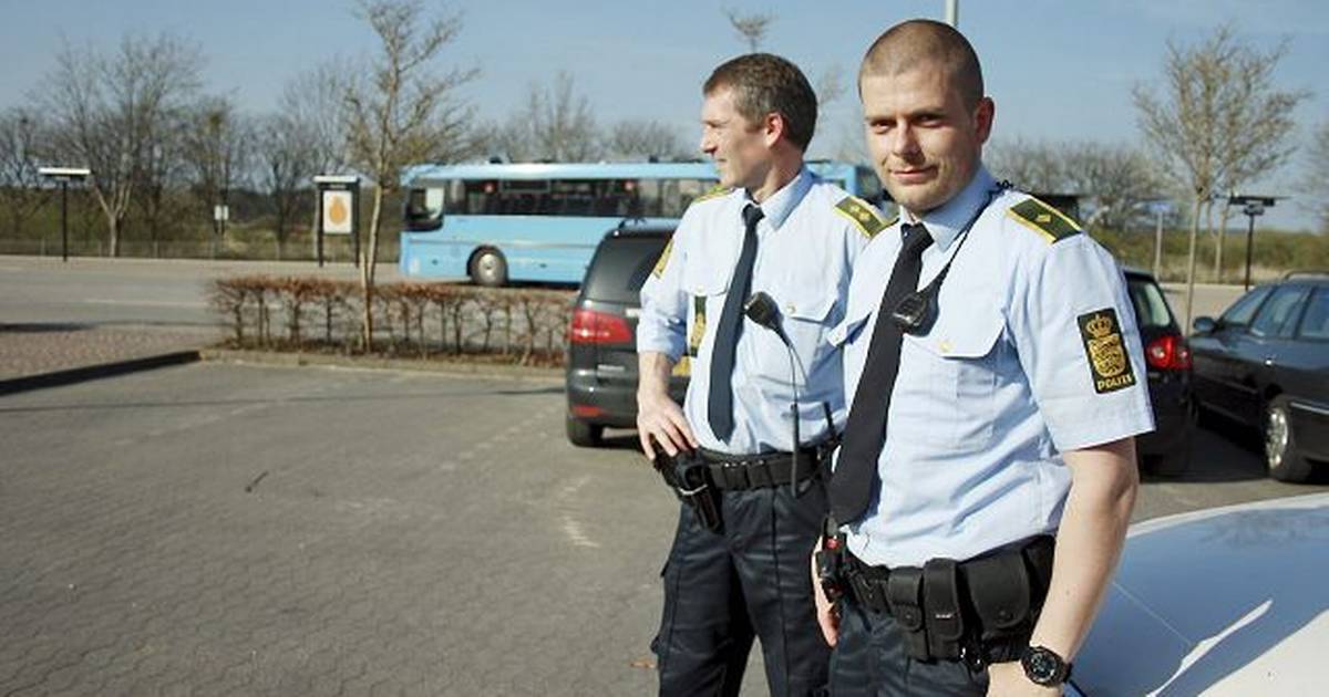 Politi på gaden i stor stil - Din Avis