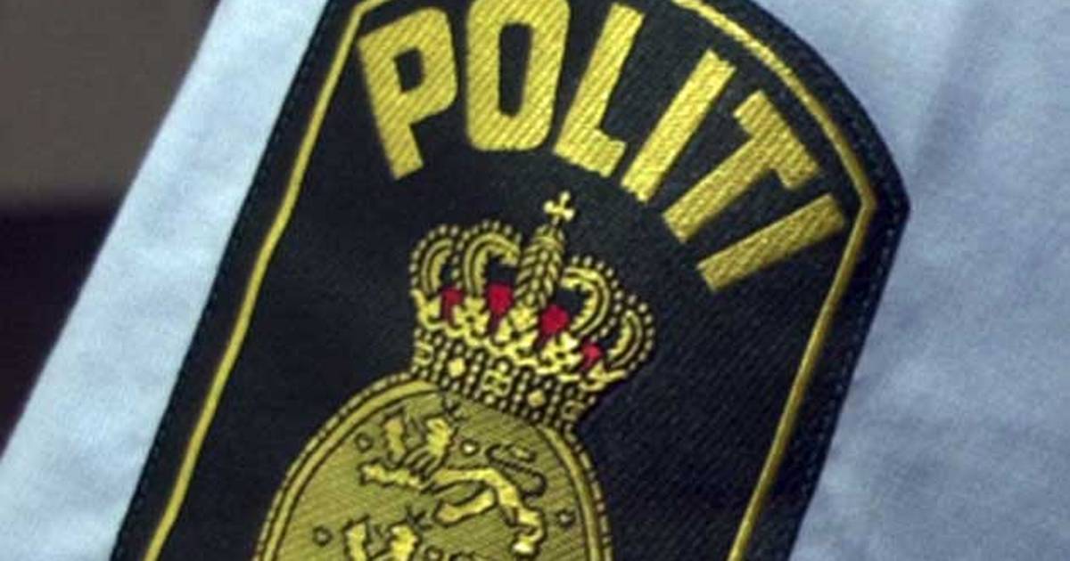 Tyk mand onanerede foran slot - Din Avis