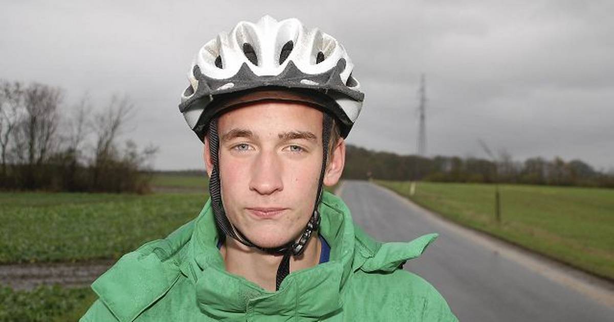 Lastbiler vælter Patrick af cyklen igen og igen - Din Avis