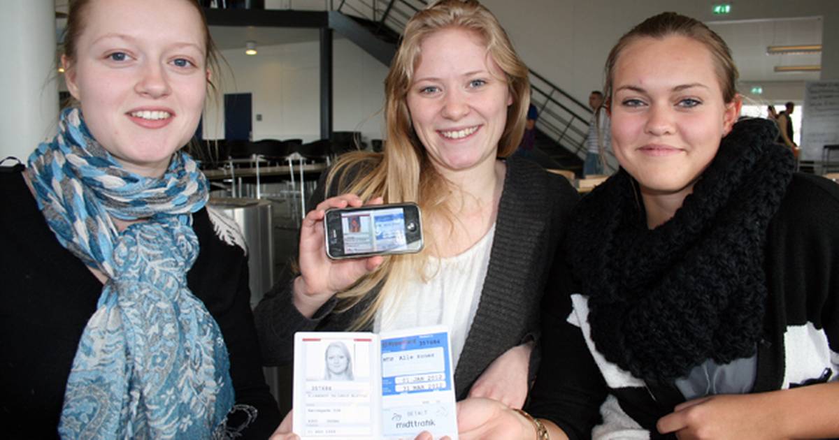 Ud med HyperCard og ind med en App - Din Avis