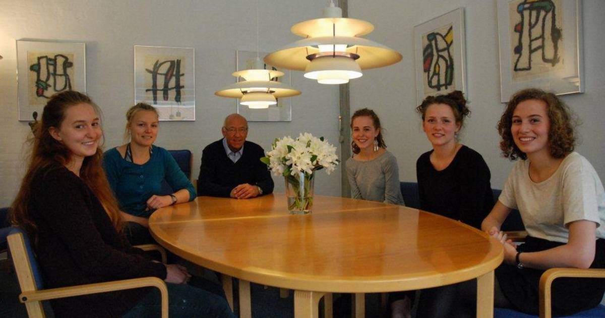 Elever fra Favrskov Gymnasium vandt samfundscup 2012 - Din Avis