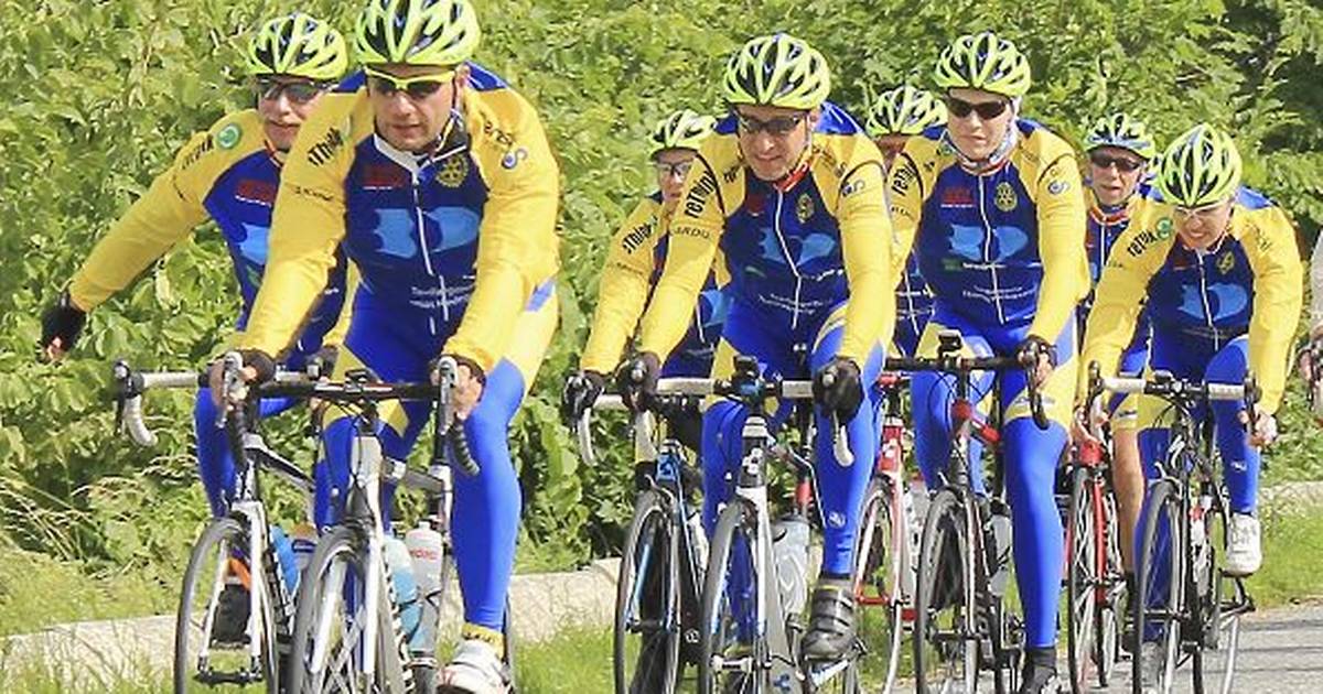 Paris får igen cyklende sommerbesøg fra Favrskov - Din Avis