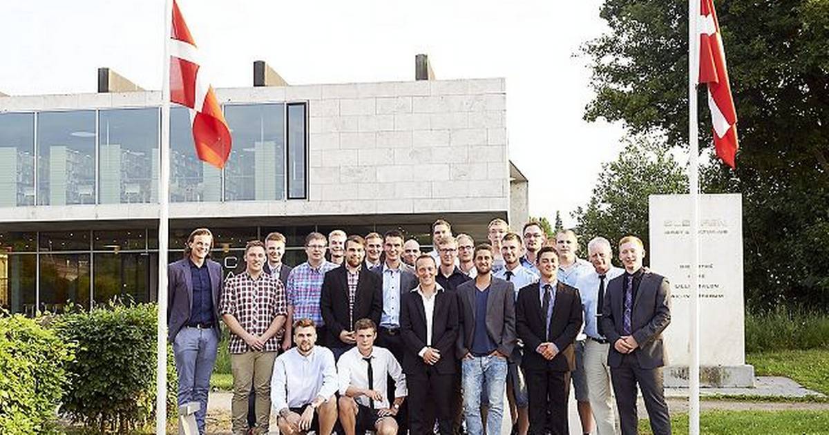 Dimitterede fra Erhvervsakademi Dania i Hadsten - Din Avis