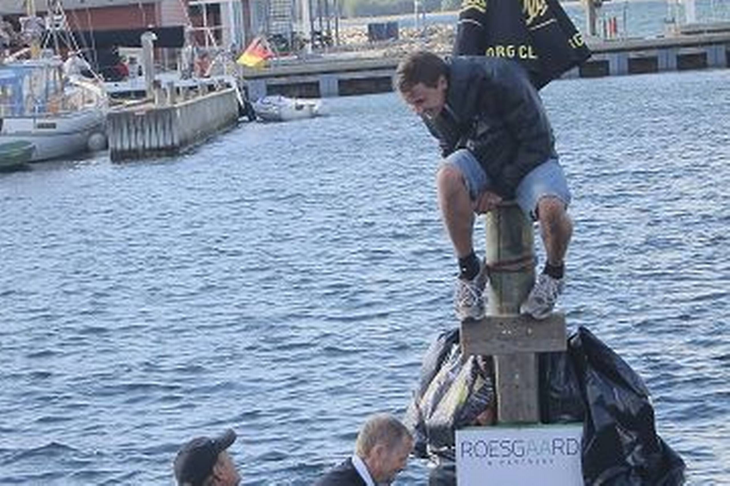 96 timer på en pæl - Din Avis