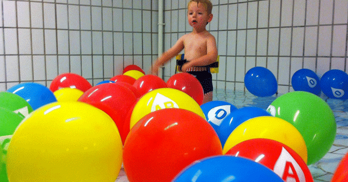 Børn svømmede for livet - Din Avis