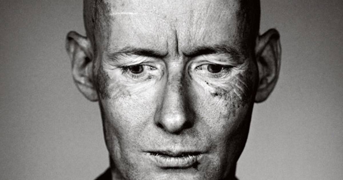 Loves goes on forever - Din Avis