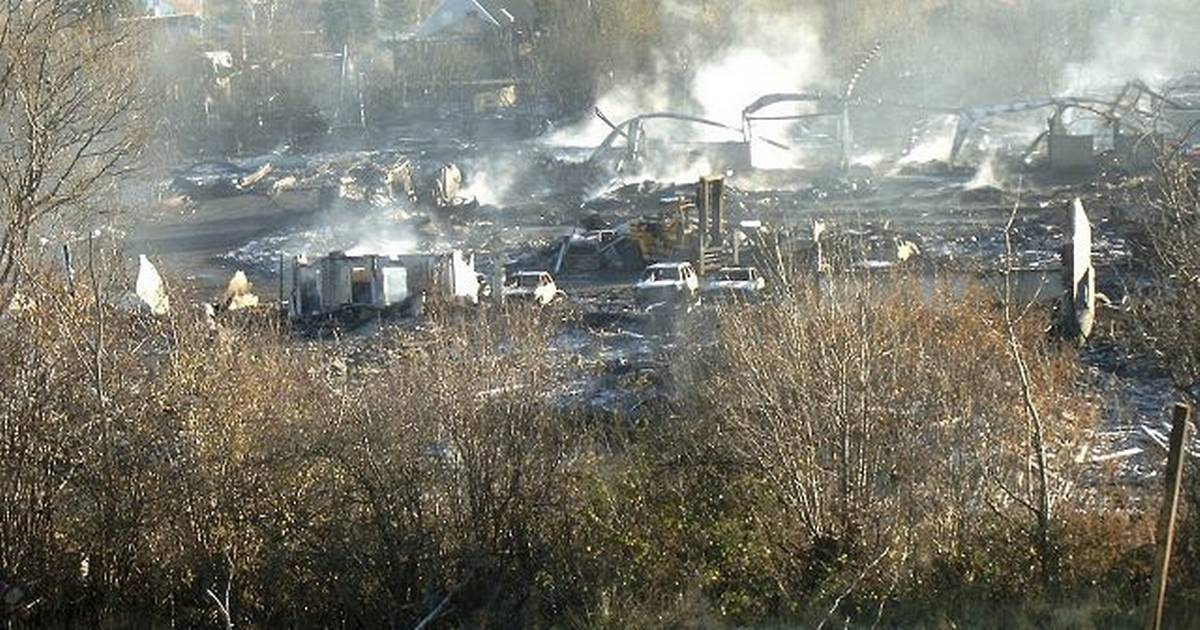 Seest samles for at mindes katastrofen - Din Avis