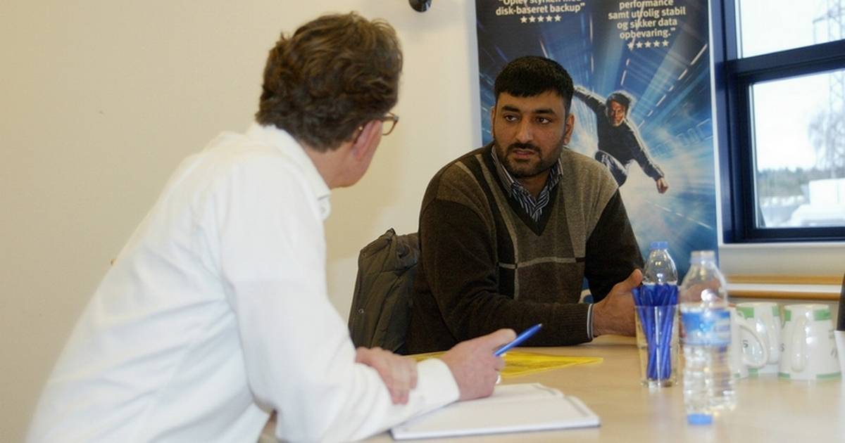 Akbar til job-samtale efter TV-optræden - Din Avis