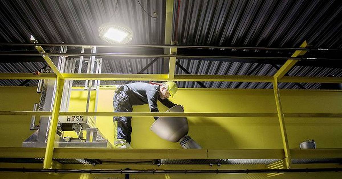 Danmarks største stålhal badet i lys - Din Avis