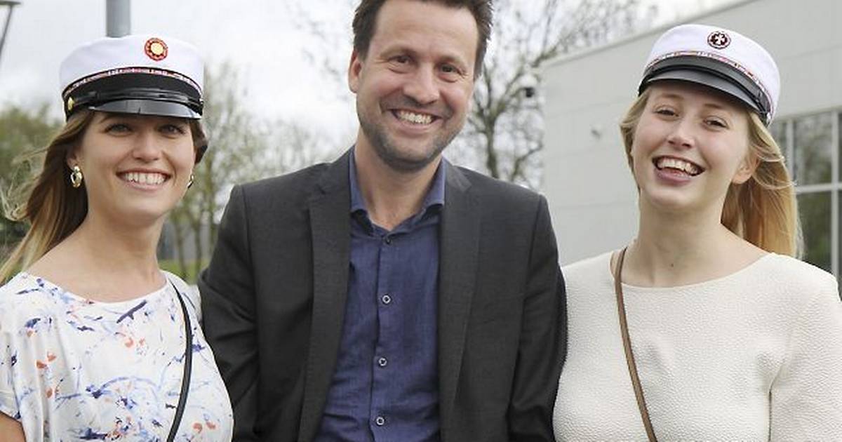 Nu springer studenterne ud - Din Avis