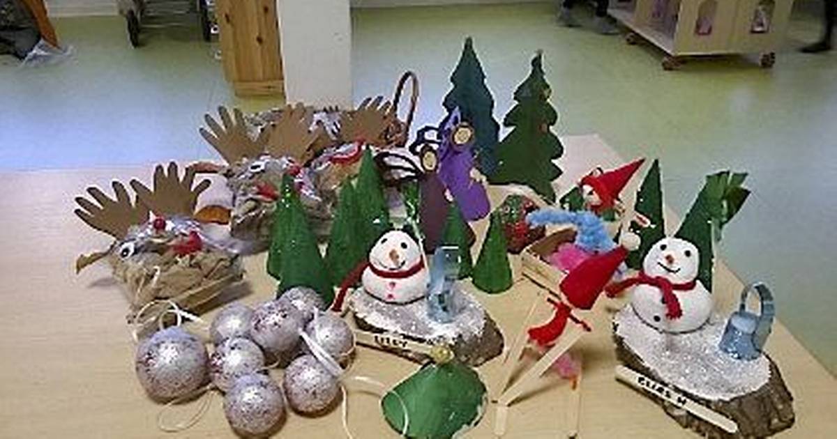 De små udstiller julekunst - Din Avis