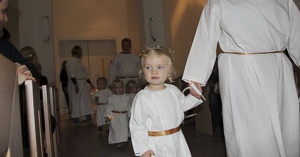 Lystrup-børn tyvstartede Lucia-optog - Din Avis
