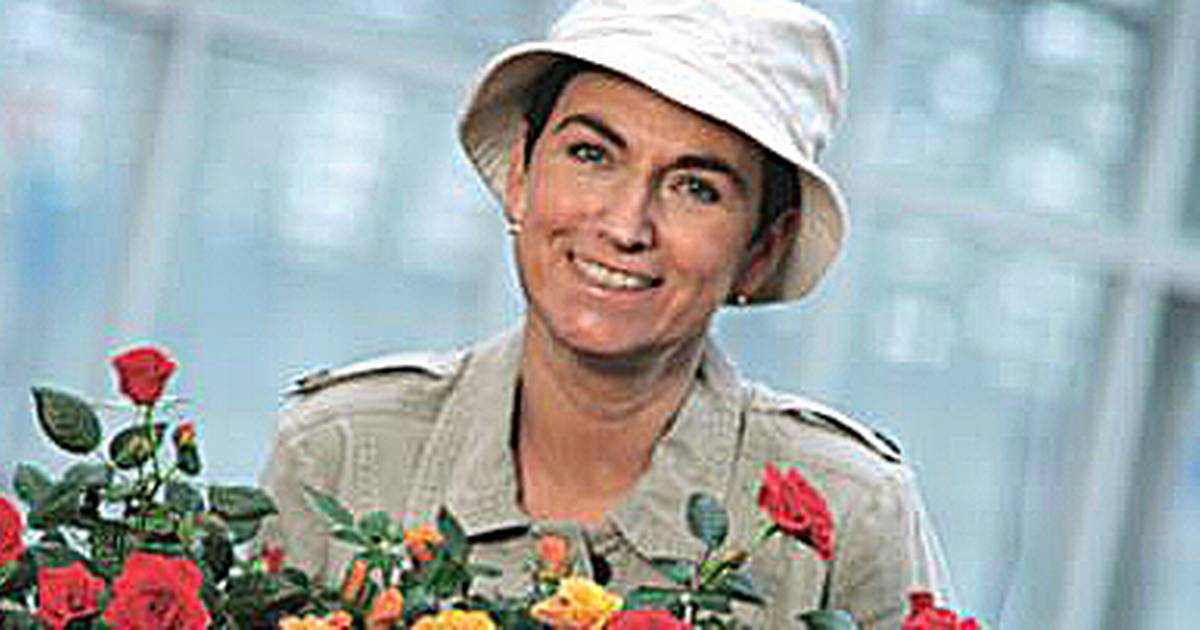 Rosa fra Lading med ny rose og på bogform - Din Avis