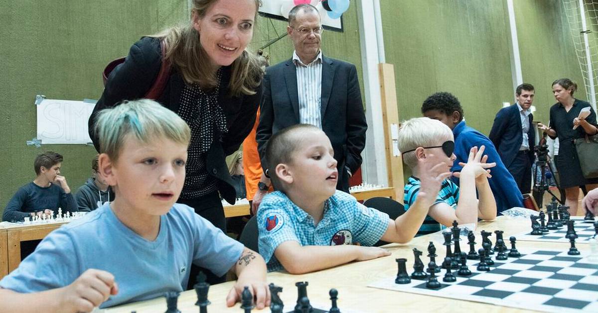 Skoleleder bruger 343.000 kroner på eget skak-projekt - Din Avis