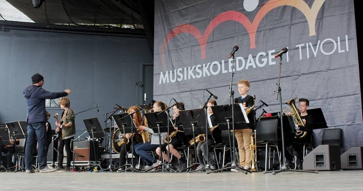 Unge Syddjurs musikere viste flaget på Plænen - Din Avis