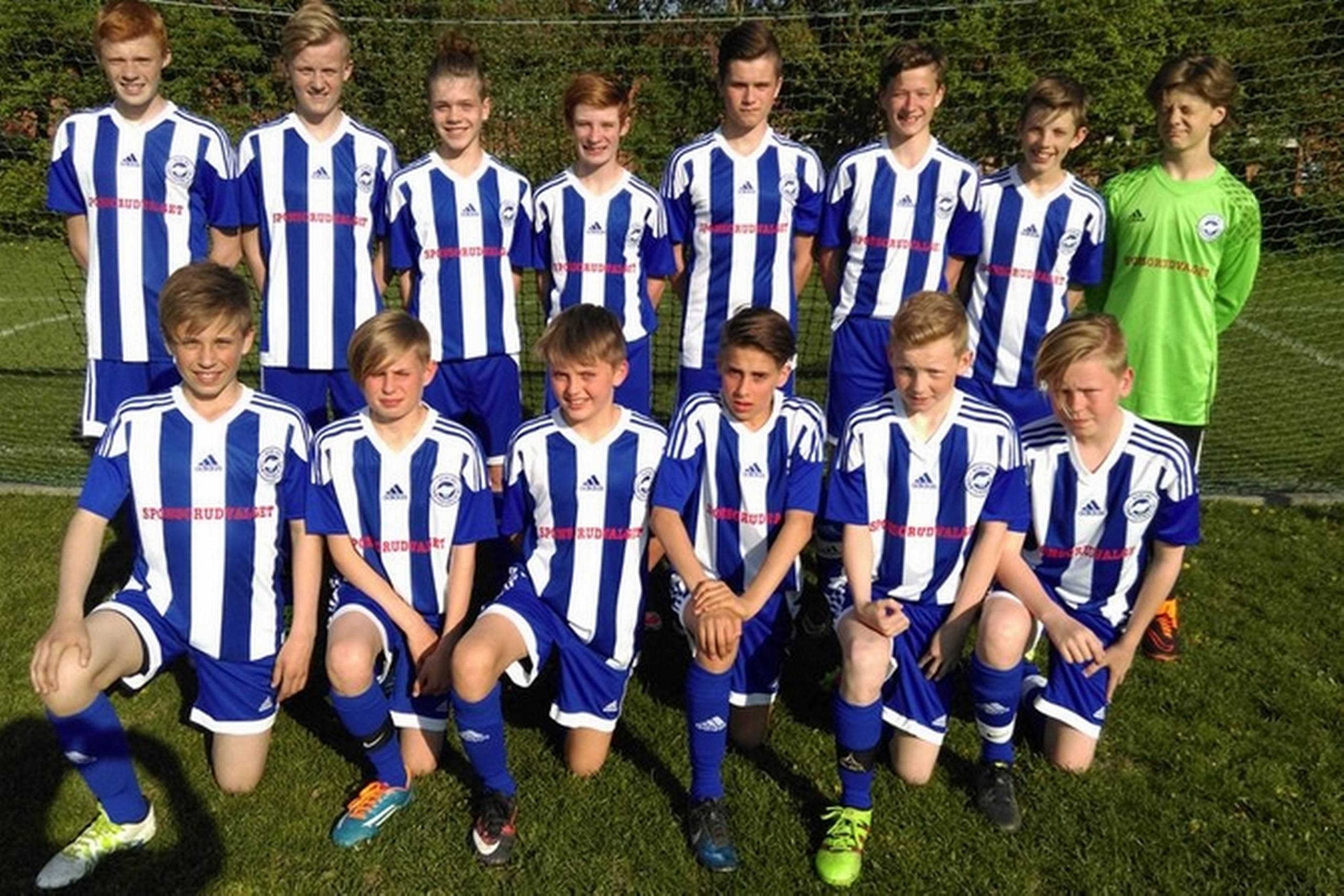 Mesterrækken gør Auning drenge til mænd - Din Avis