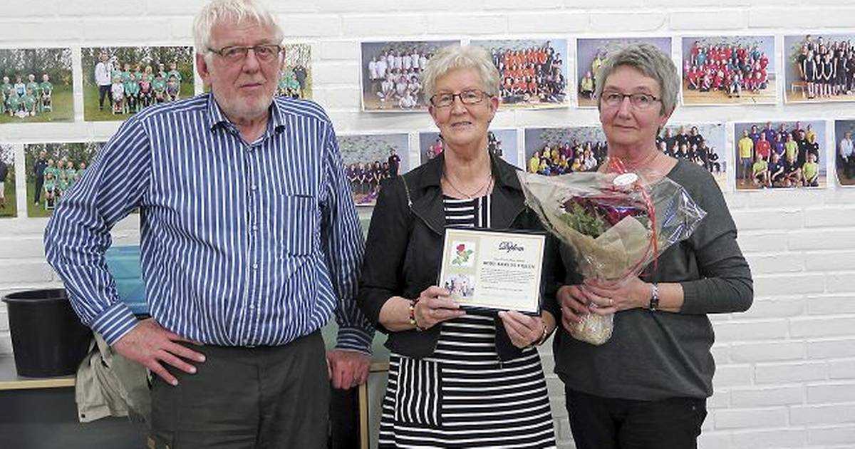 Thorsø-Rosen til Røde Kors-butikken - Din Avis