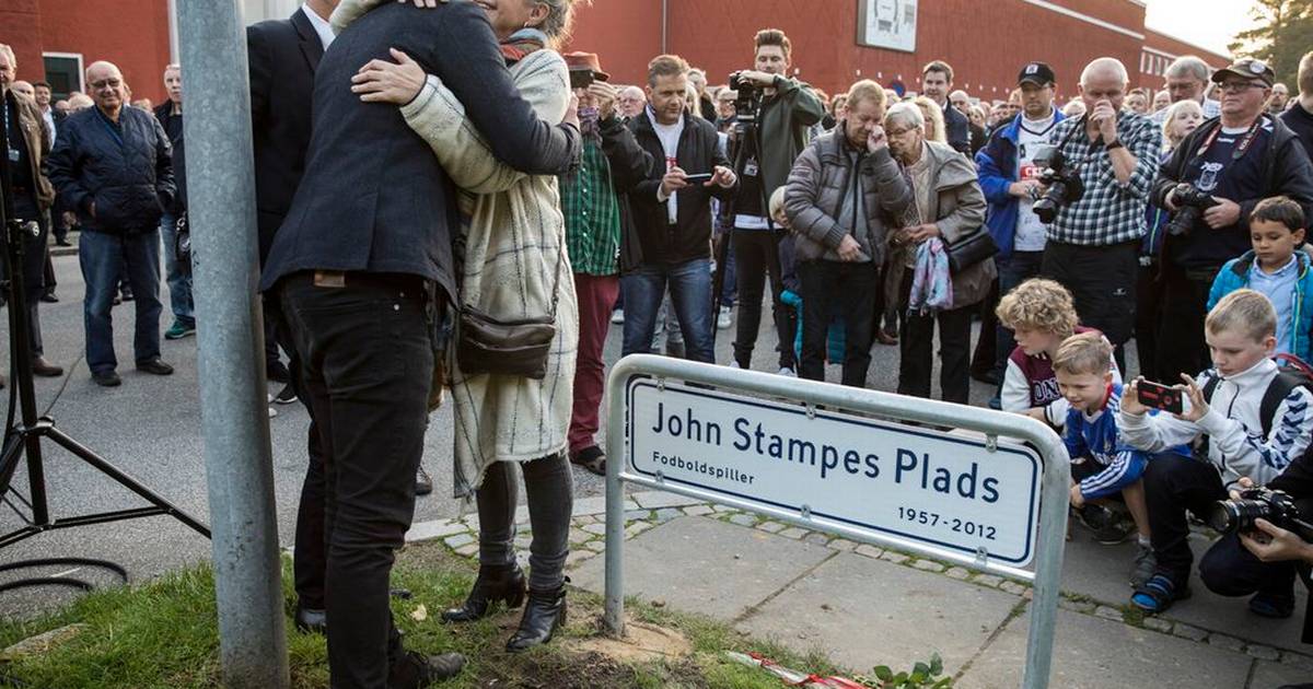 Legendarisk AGF'er har fået sin egen plads foran stadion - Din Avis