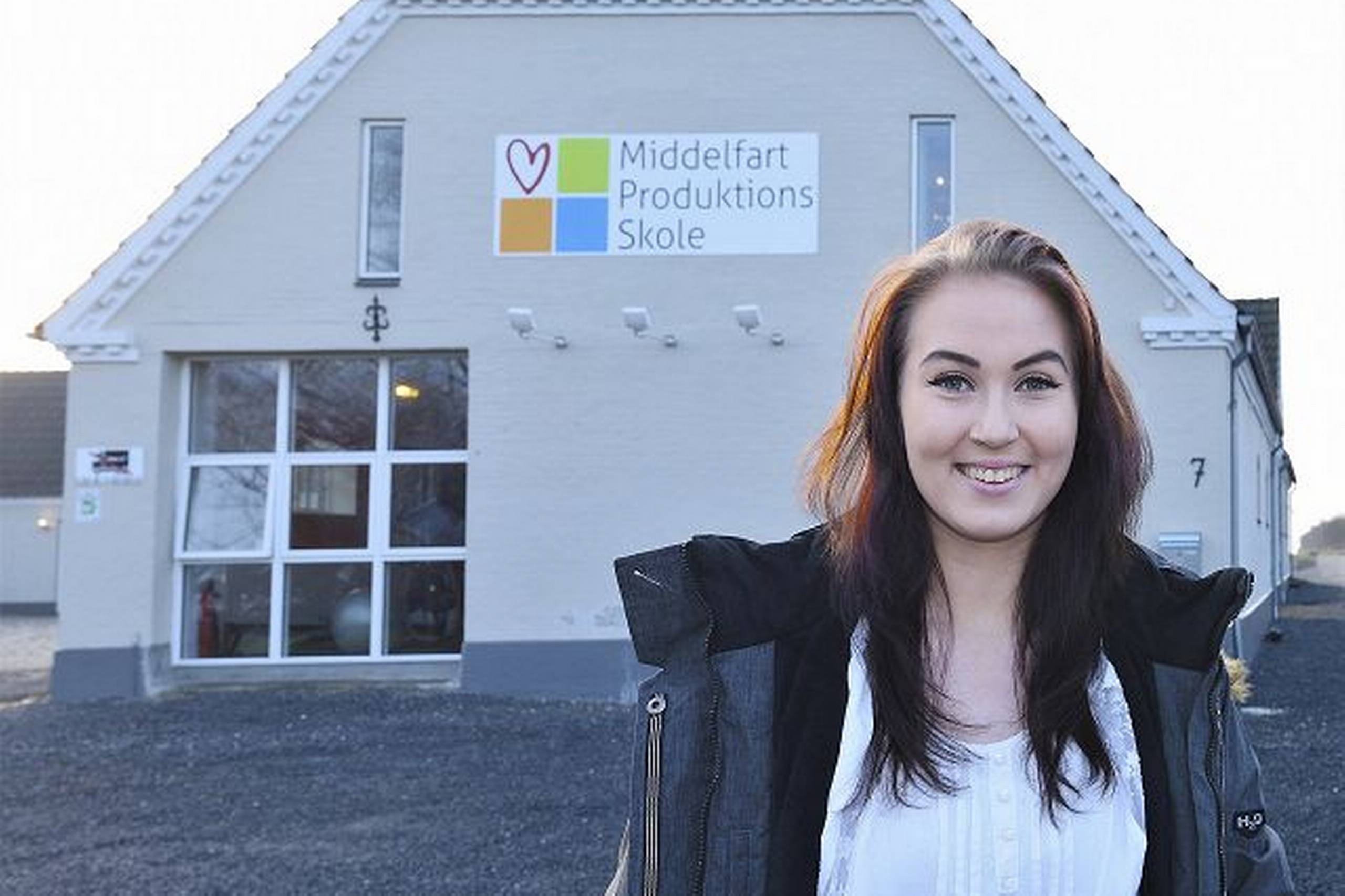 Emma blev første elev færdig på ny uddannelse - Din Avis