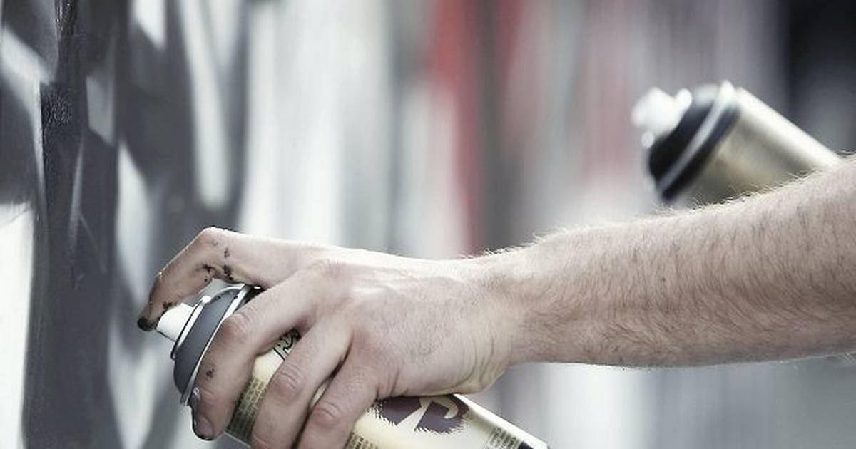 Feta, fuck popo og weed - Din Avis